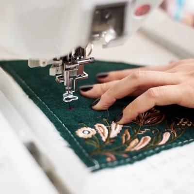 Mains Bénies Customs Offers Custom Tailoring in Magnolia, DE 19962